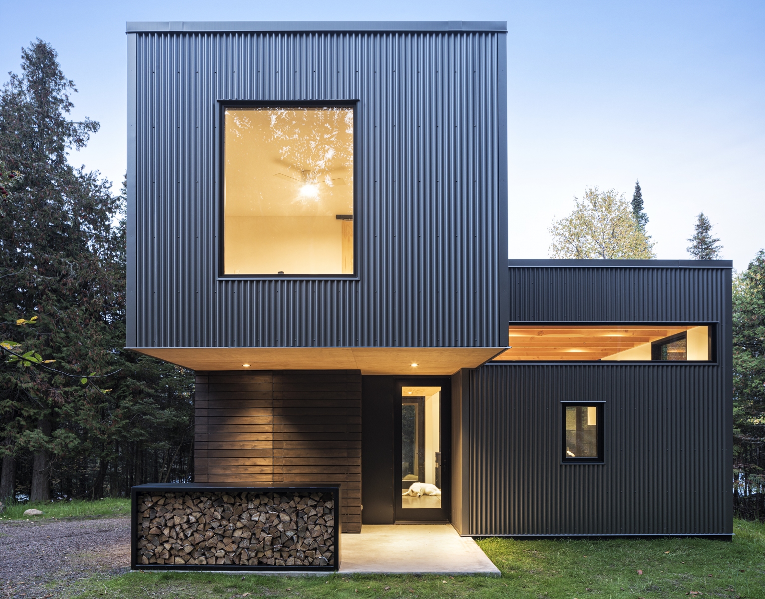Metal Siding for Your Home: A Blend of Modern Elegance and Durability ...